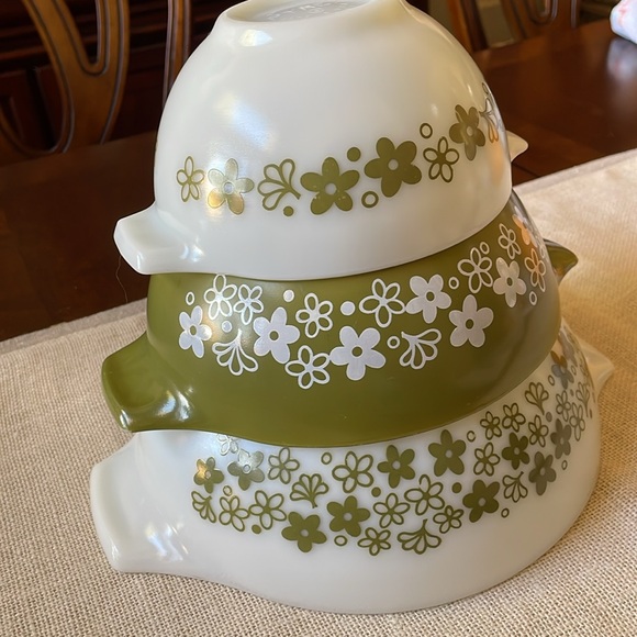 Pyrex | Kitchen | Vtg Set Of 3 967 Pyrex Daisy Cinderella Mixing ...